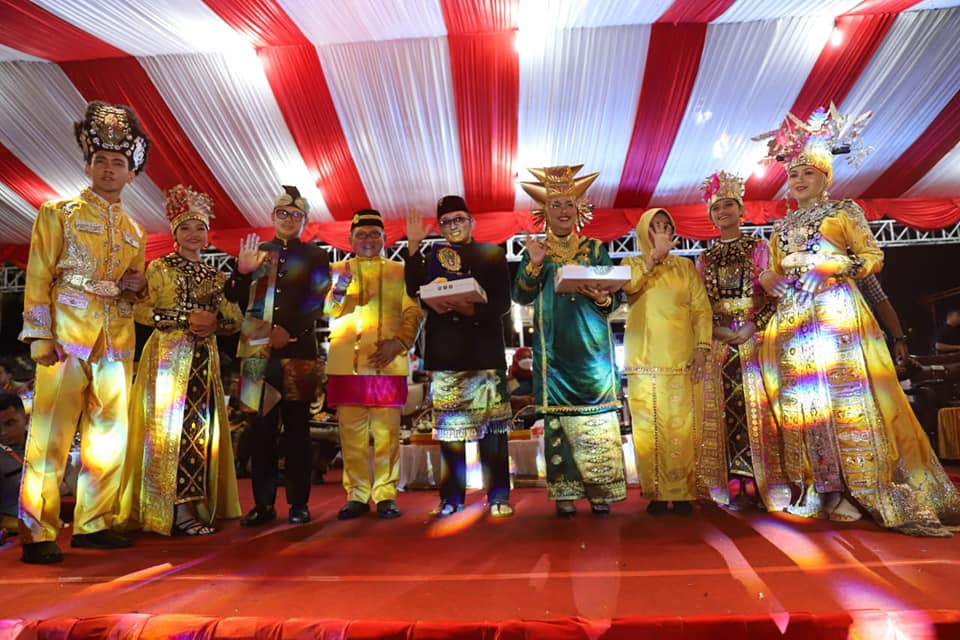 Pawai Budaya Nusantara Saat Rakernas APEKSI XV di Padang